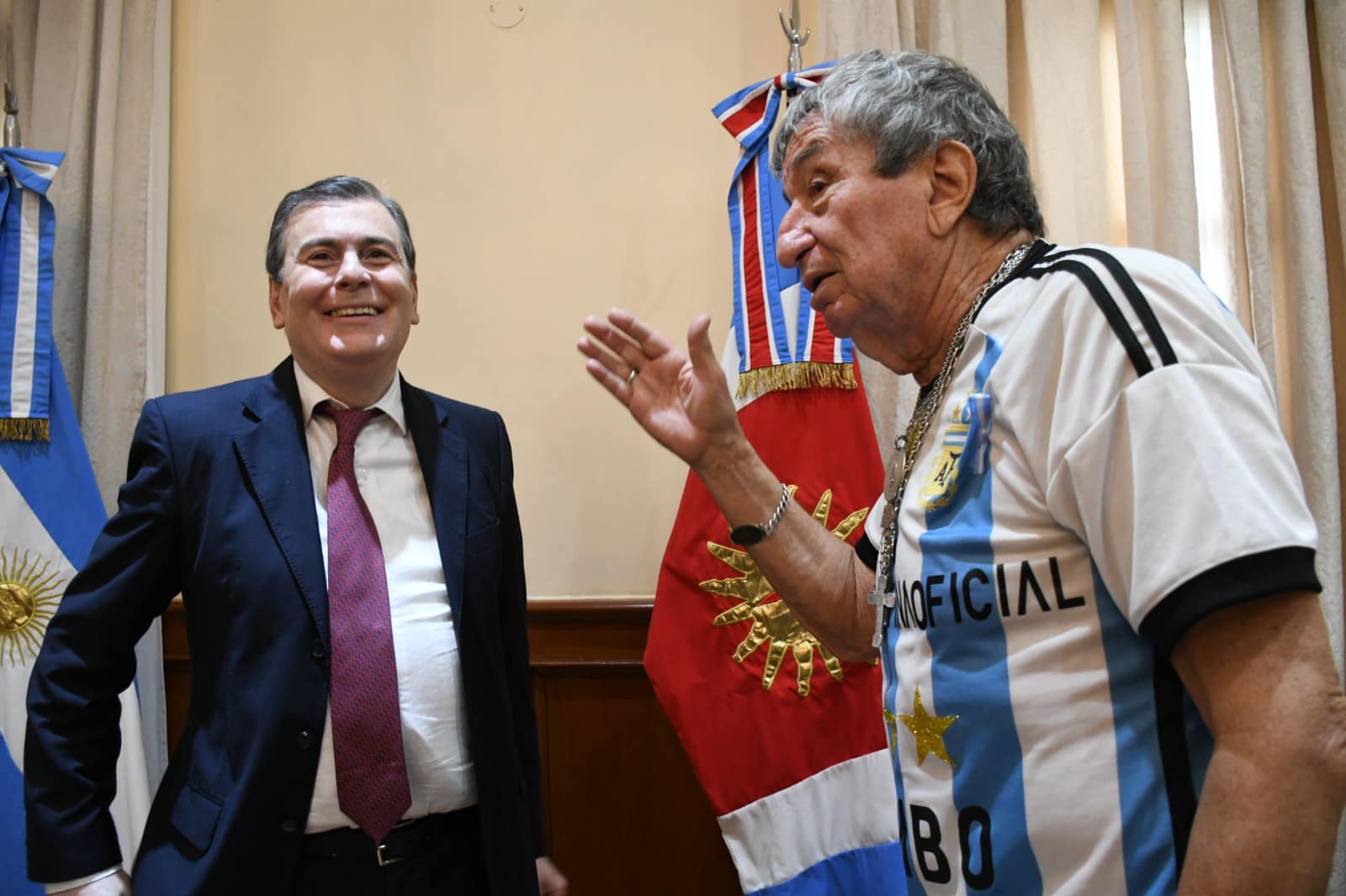 Gerardo Zamora Recibió Al Reconocido Hincha De La Selección Tula